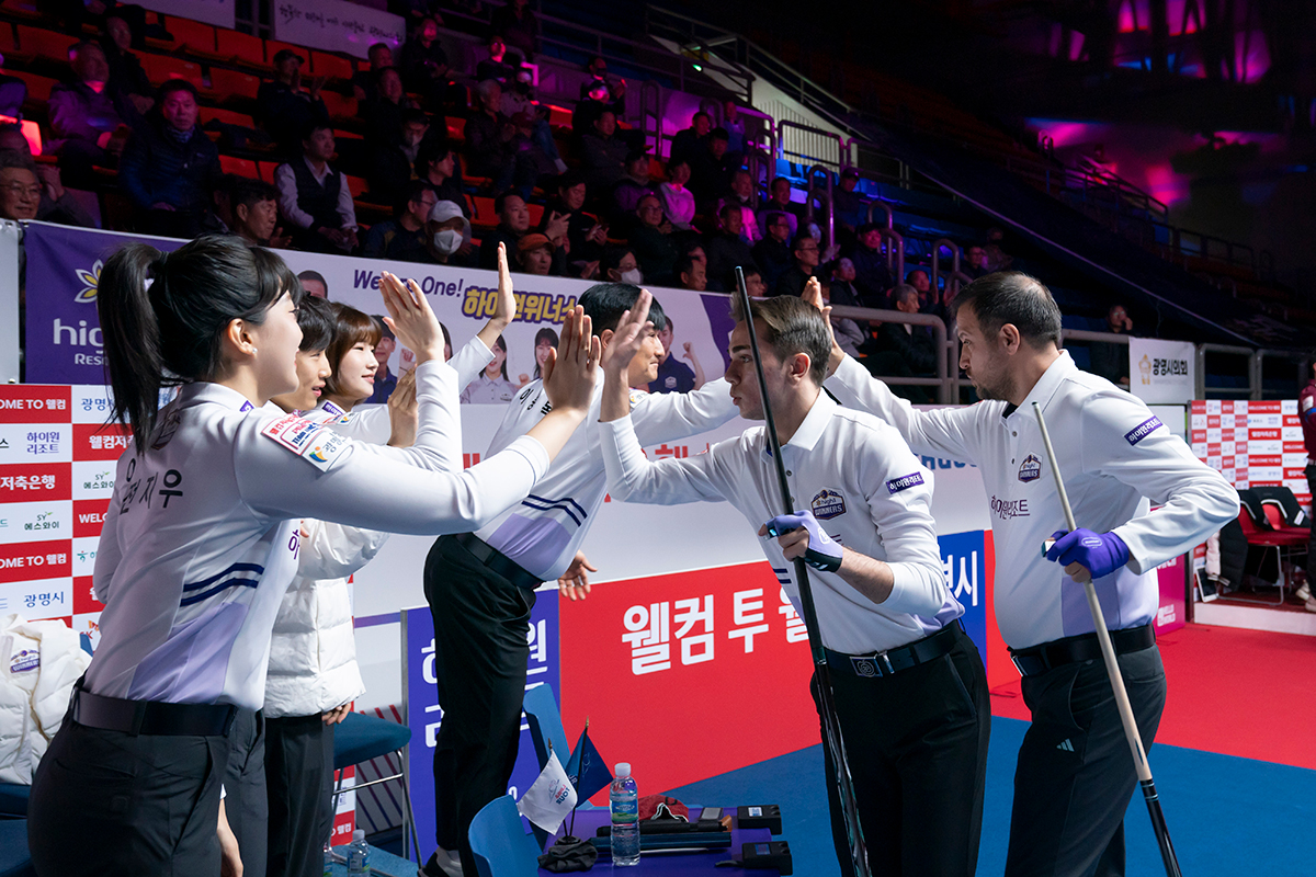 '1위 탈환' 하나카드, 포스트시즌행 청신호…SK렌터카에 4-2 승 [PBA 팀리그 4R]
